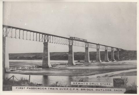 Industrial History: Trail?/CP Bridge over South Saskatchewan River at ...