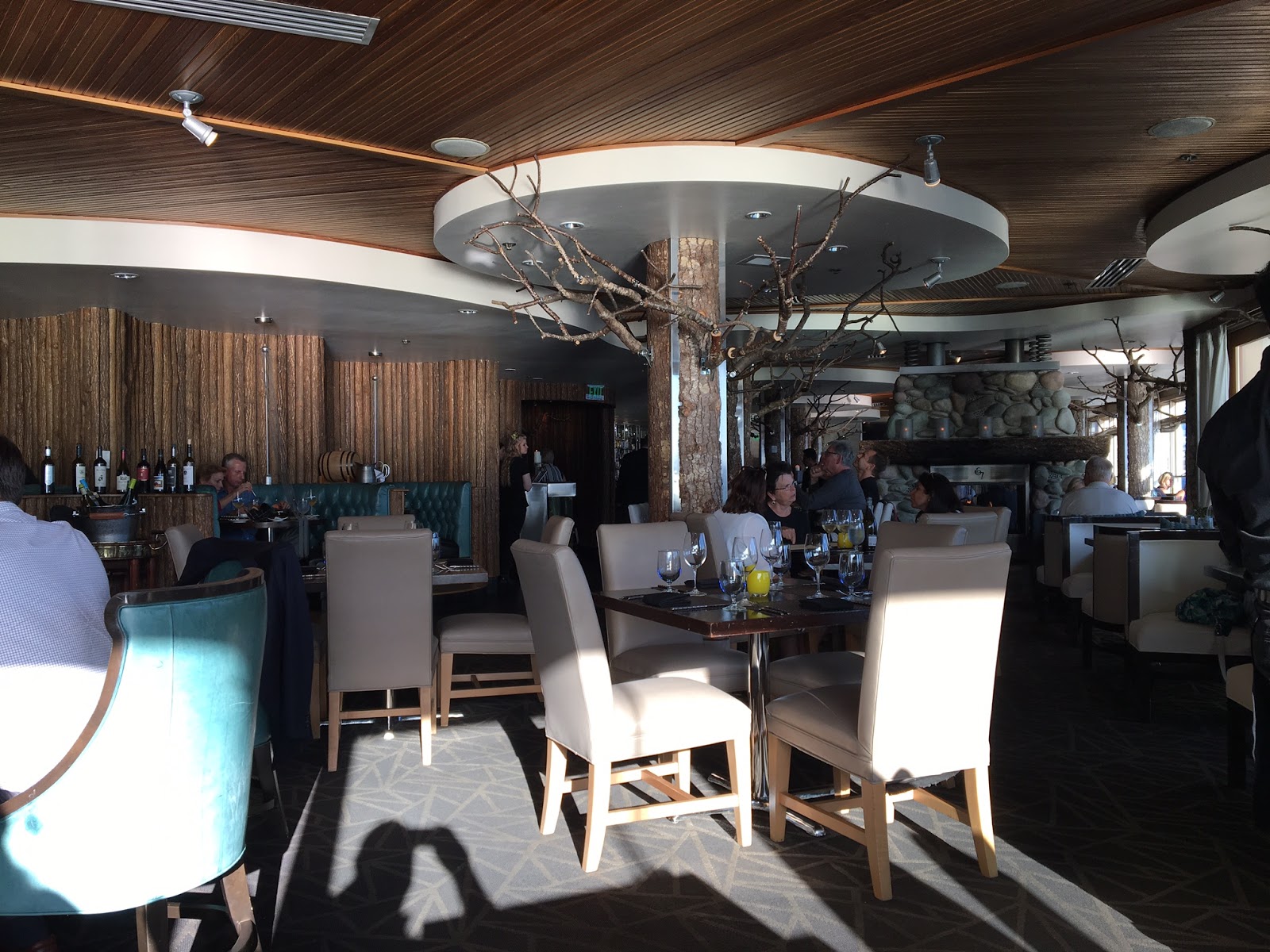 The Uptown Acorn: Eating Seattle {Six Seven at the Edgewater}