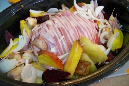 Cuisine en folie: Rôti de dinde lardé, ail confit et légumes d'automne ...