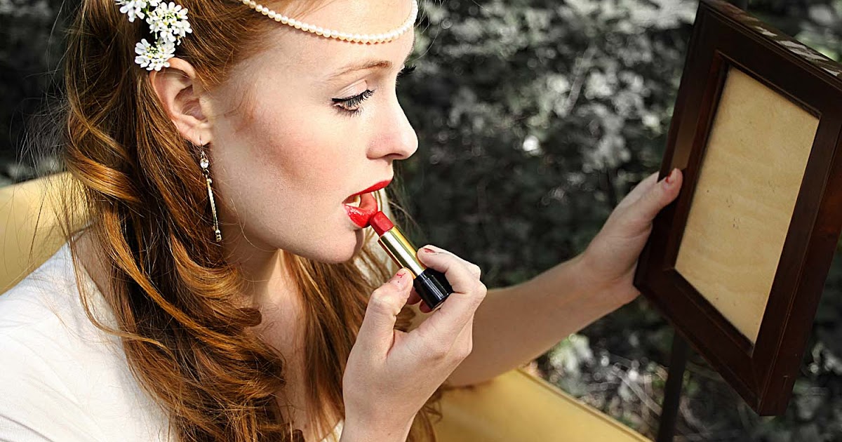 SIMONE SMALLS ADDS TOP STAR CLIENTS TO LIST