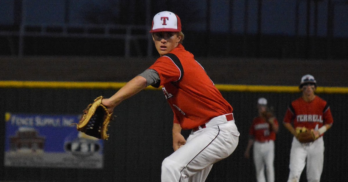 Terrell Daily Photo: Tigers win district opener