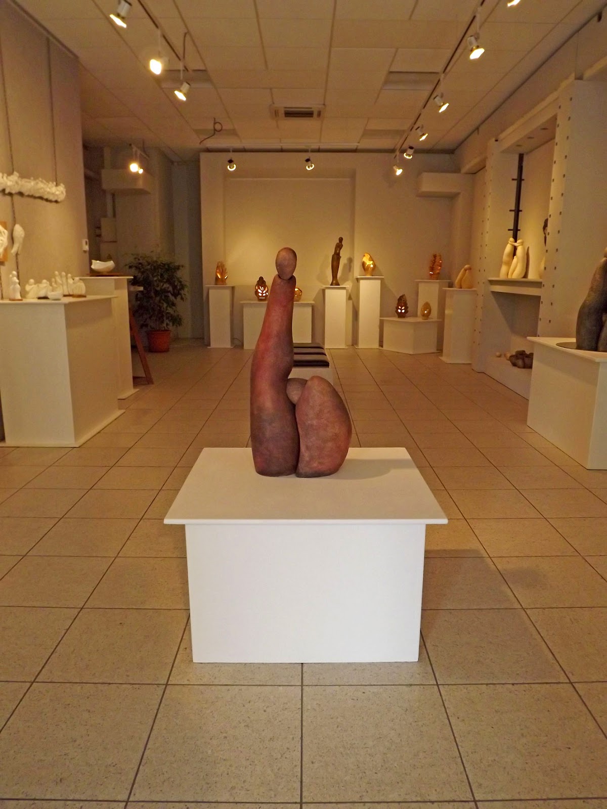 Diane Poitras, sculpteur-céramiste: Expos. Presse.