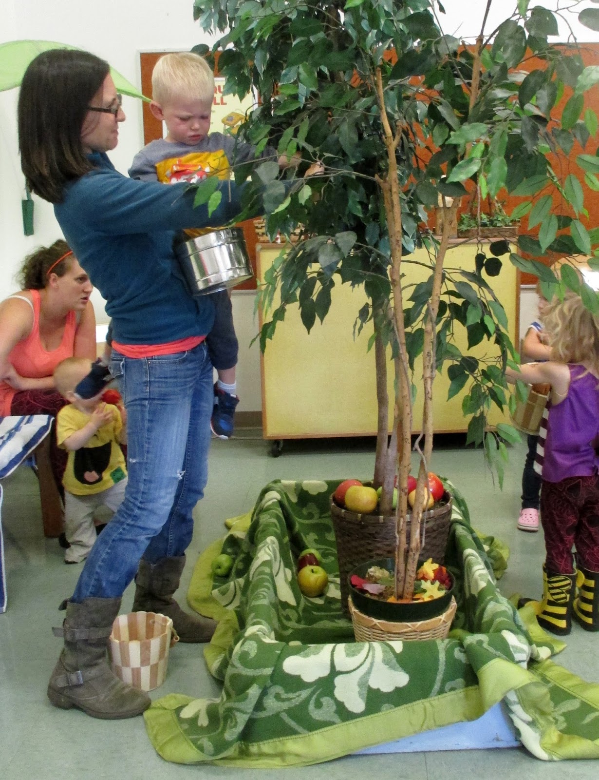 StrongStart: In An Apple Tree