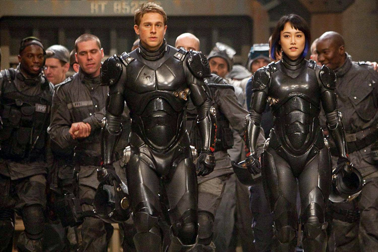 Don't Judge a Book by its Movie: Movie Review: Pacific Rim
