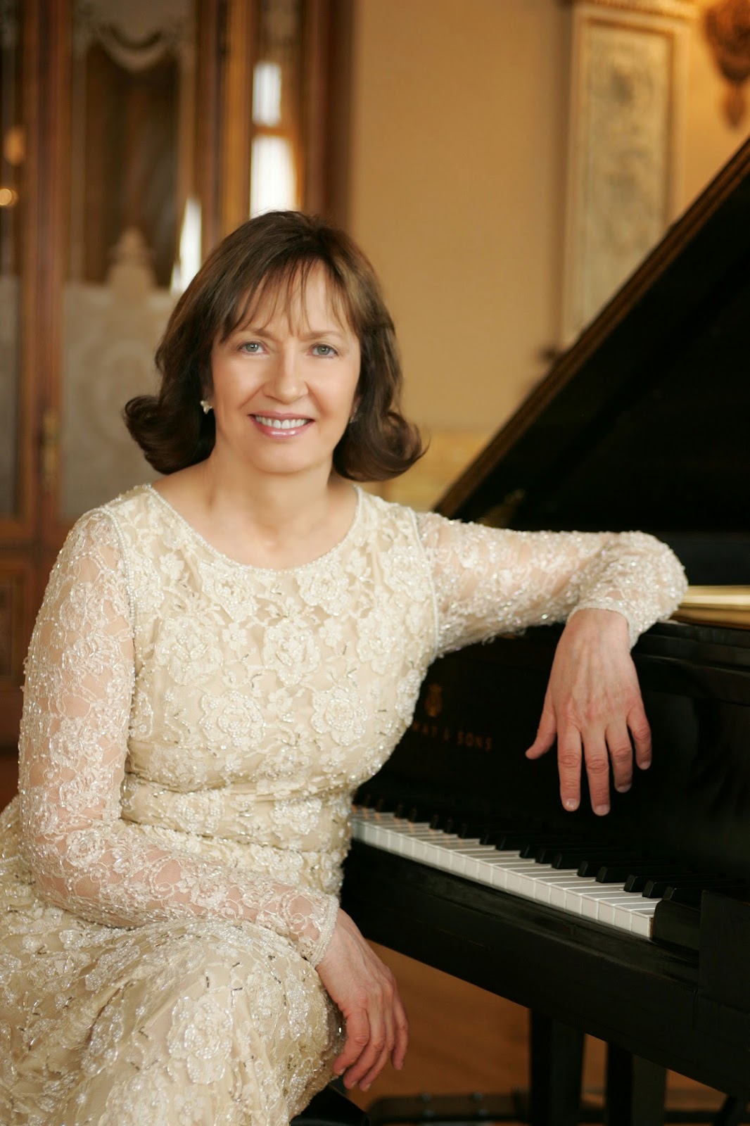 EVA MARÍA ZUK: UNA CONJUGACIÓN DE ARTE Y TALENTO ~ Blog SOMEGEM