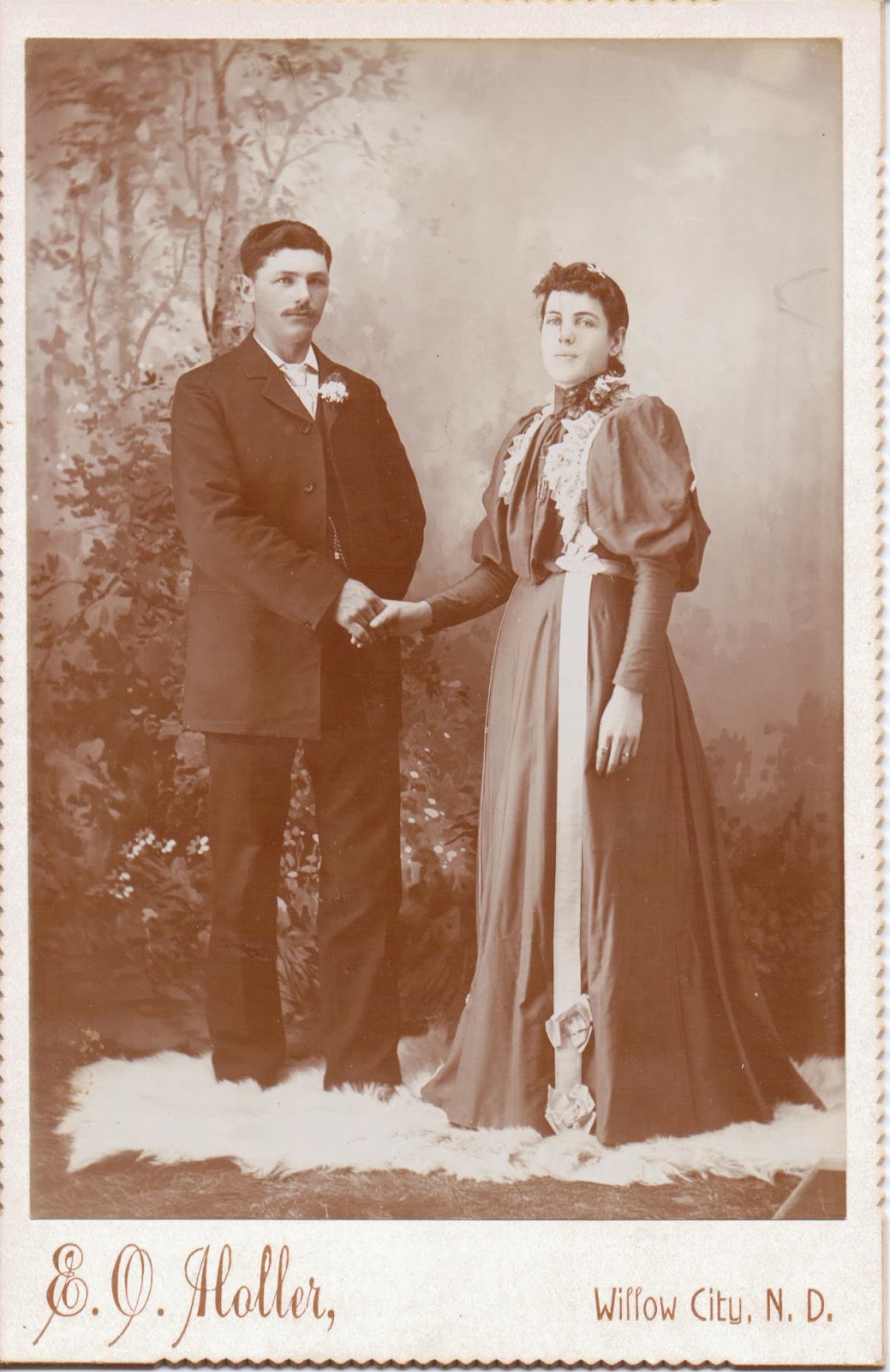 Thoughts on Genealogy: Who Are We: The North Dakota Halls Family