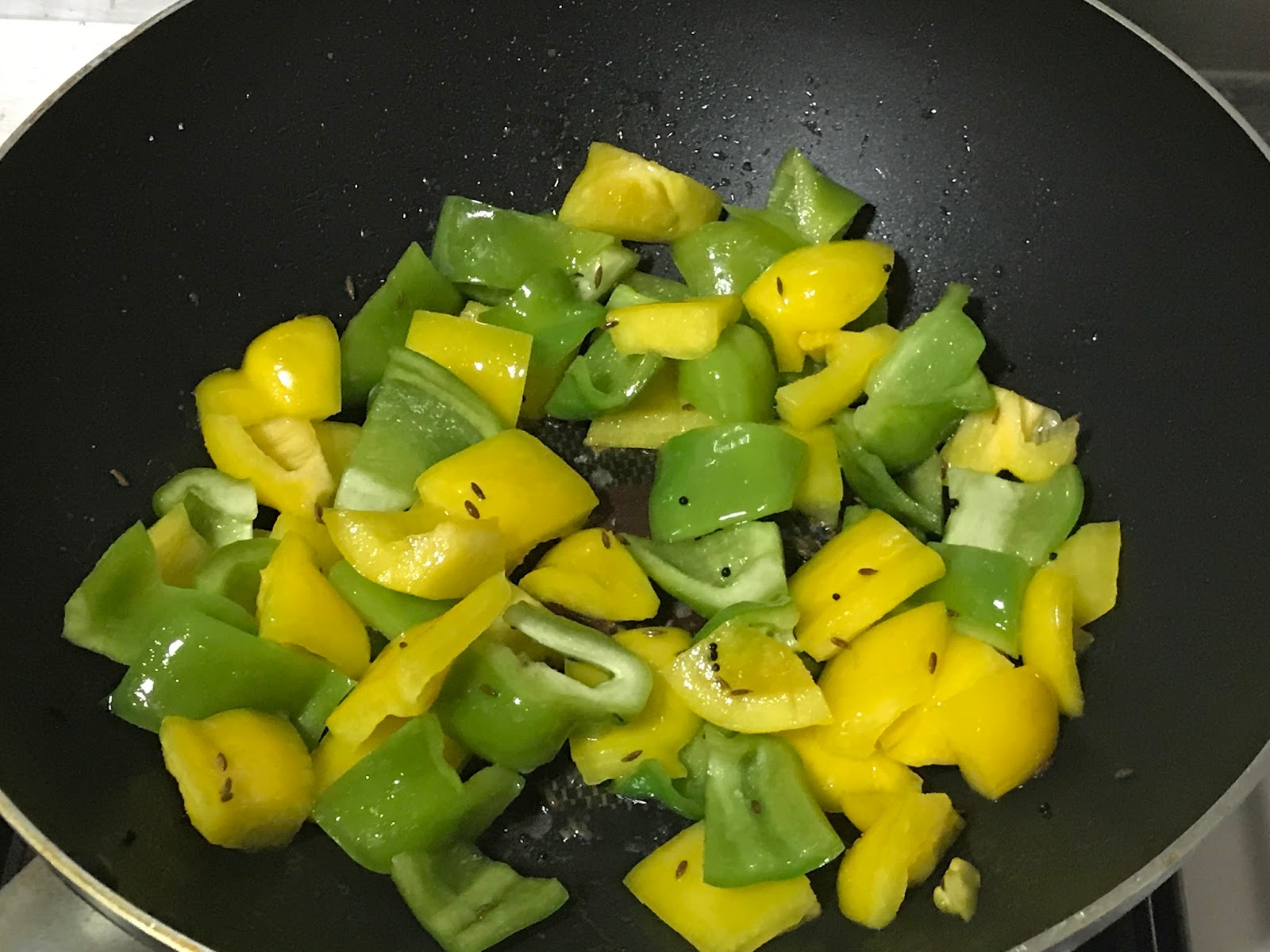 Jothi Cooking Book: Capsicum Besan Fry