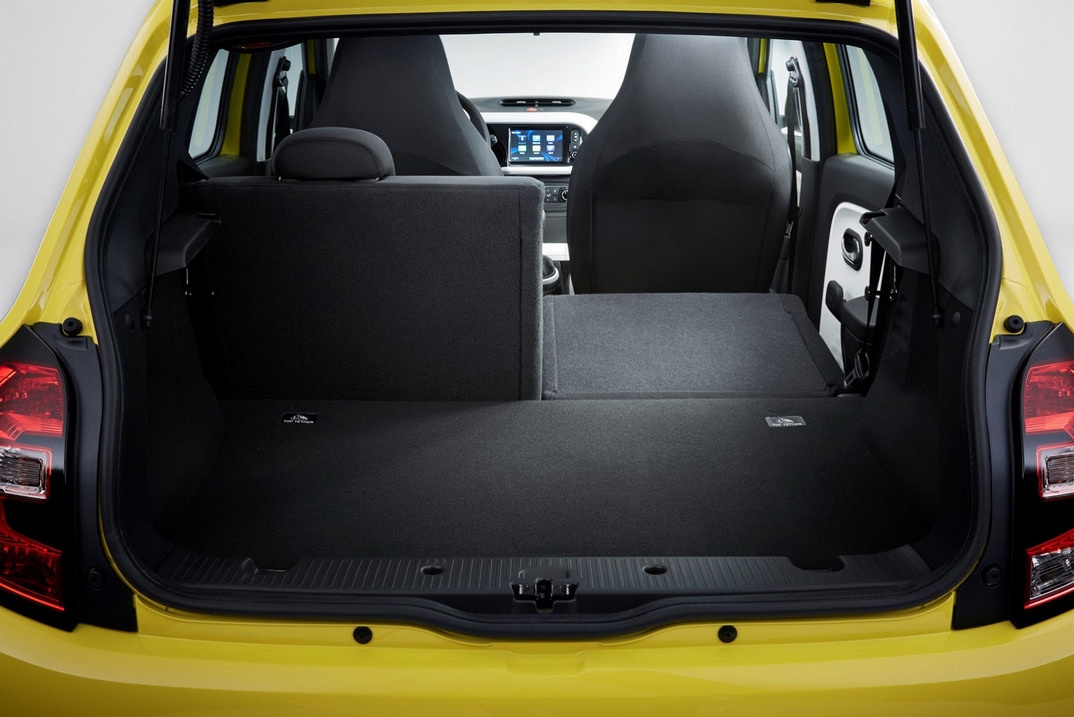 Carson's Cars: 2015 Mk3 Renault Twingo