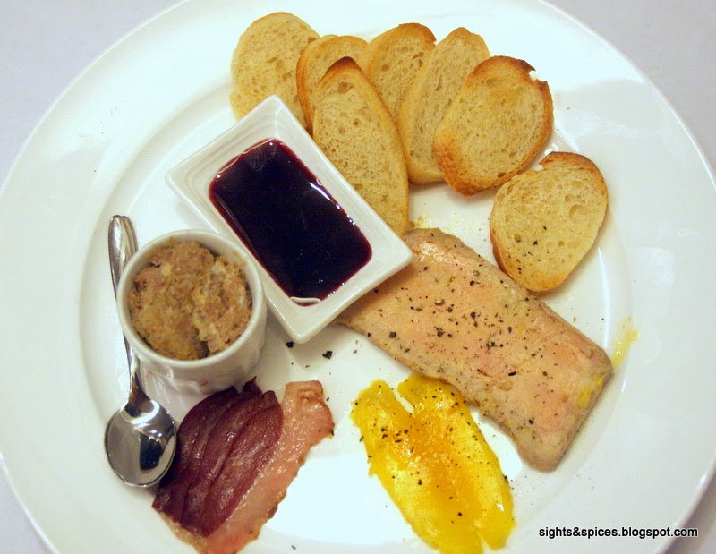 Sights and Spices: Spices: Cafe De Paris (Currently Closed)