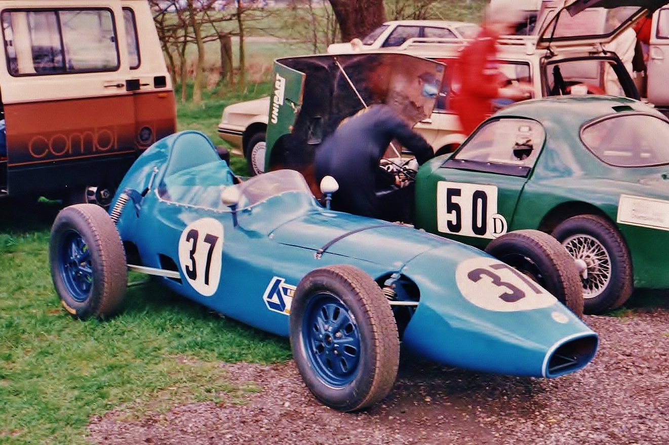 Ferraris and Other Things: Formula Junior Racing