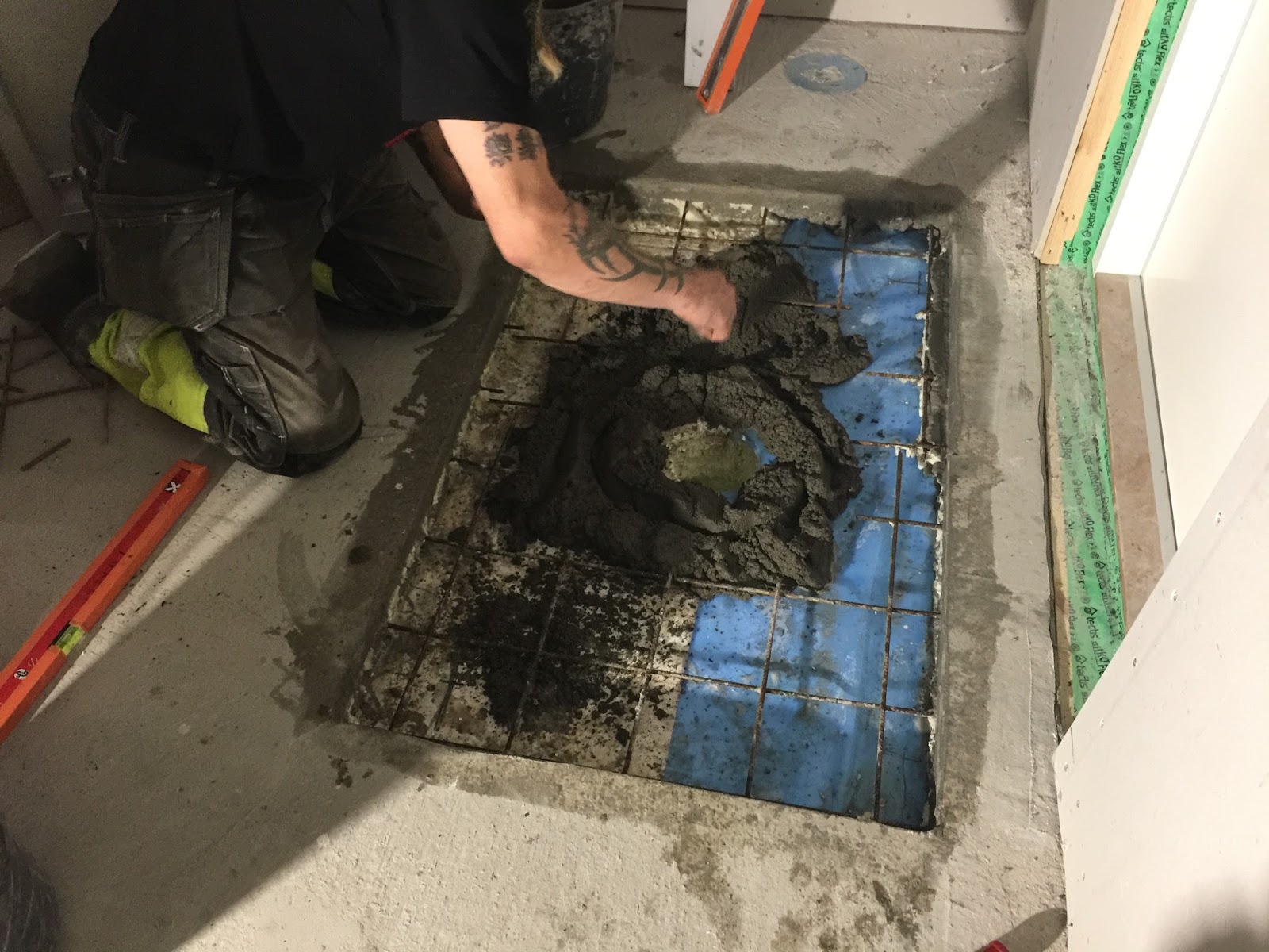 Timpurille talo -Rakennusblogi: Unidrain MatLine - Kurasyöpön asennus