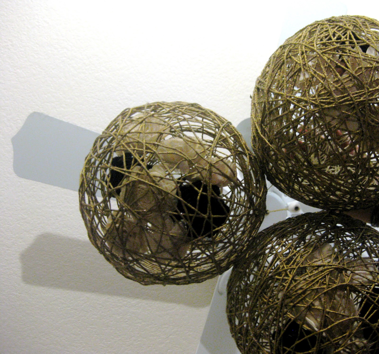 Dee.I.Y.: String Lanterns