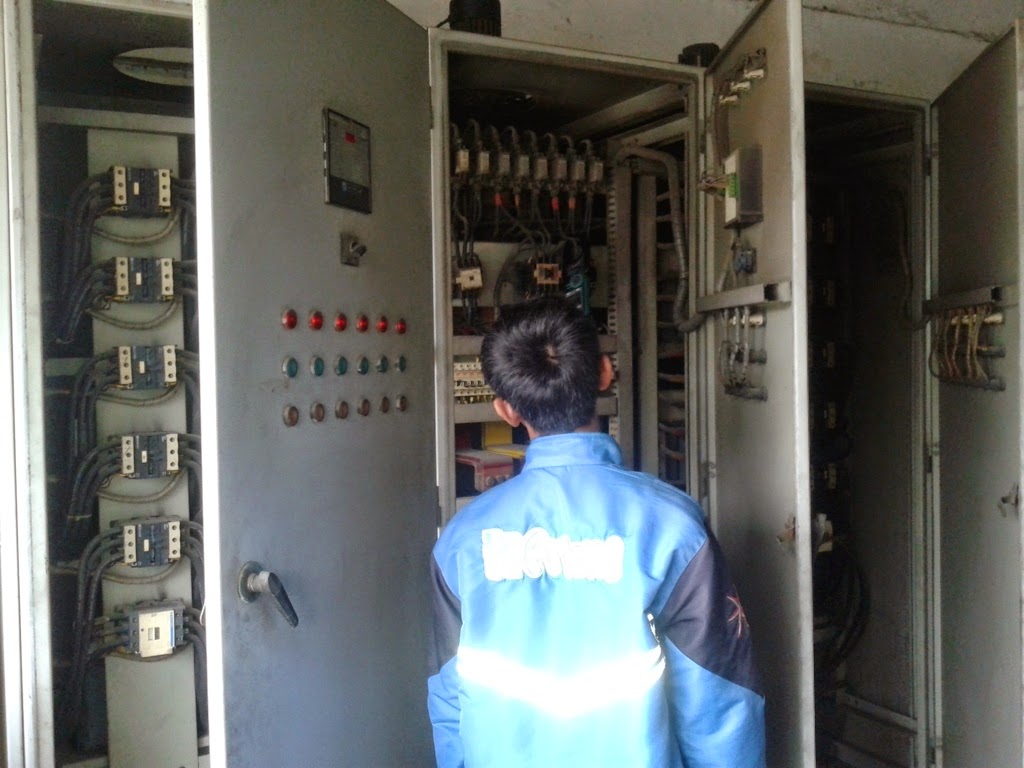 PANEL KAPASITOR BANK - Pembuatan panel listrik