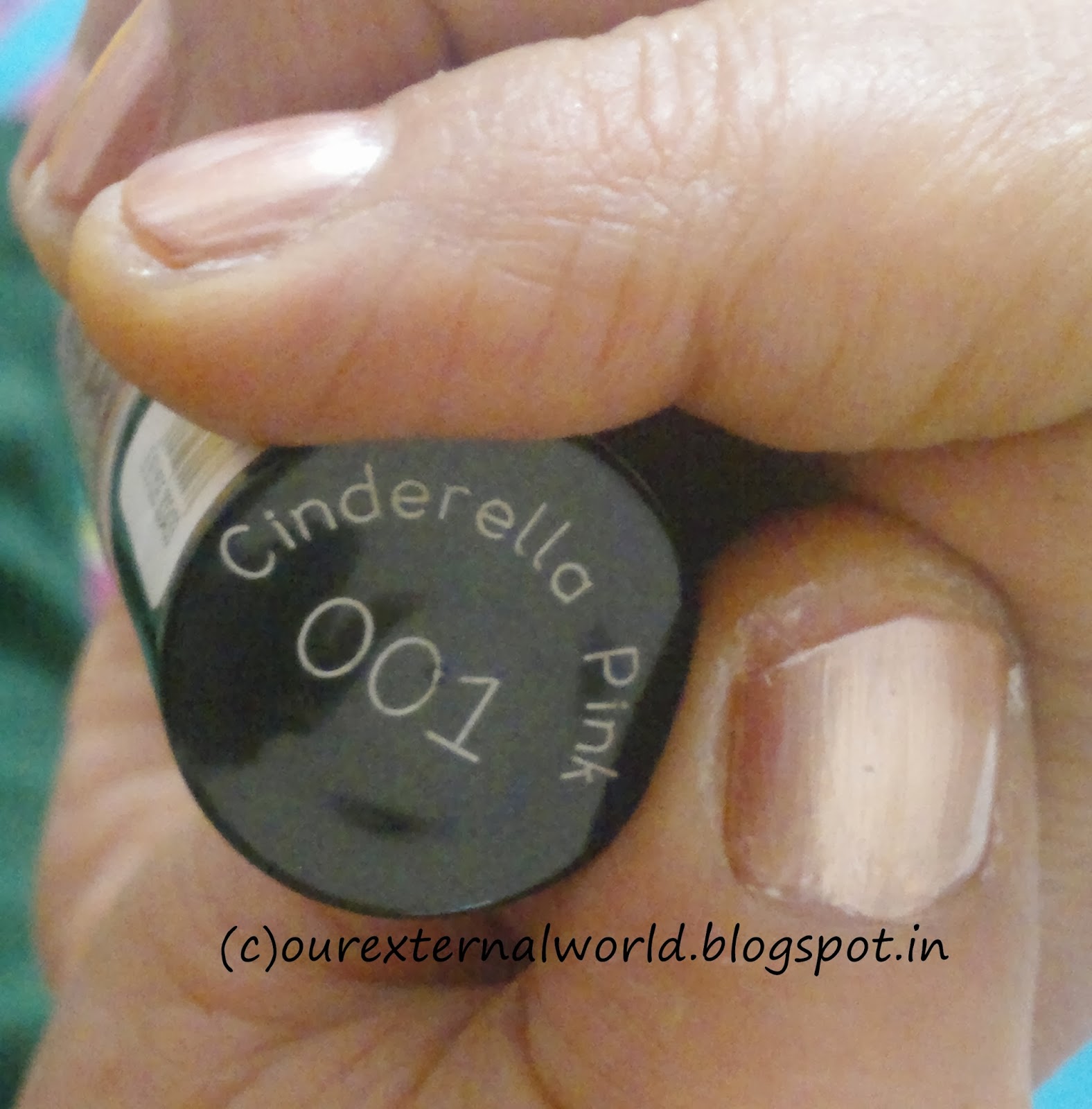 Maybelline Color Show - Cinderella Pink - 001 - Review & Swatches