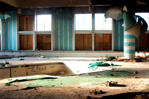 Predictable History, Unpredictable Past: The Destruction of Detroit ...