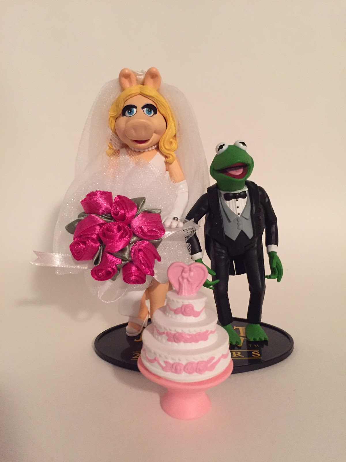G.I. Jigsaw: The Rare Palisades Muppets Kermit and Miss Piggy Wedding Set