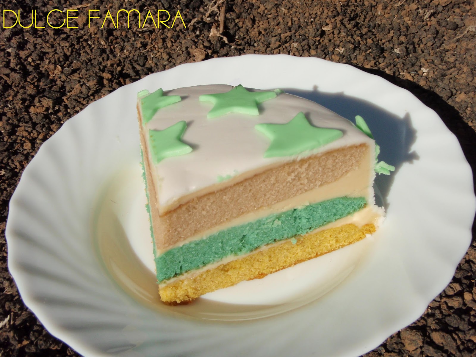 Dulce Famara: CANARY FLAG LAYER CAKE CON COBERTURA DE FONDANT