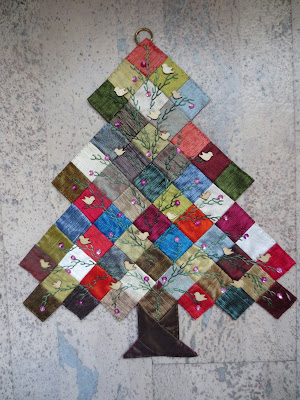 Margreet's Draadjespaleis: A so called Emma Tree.