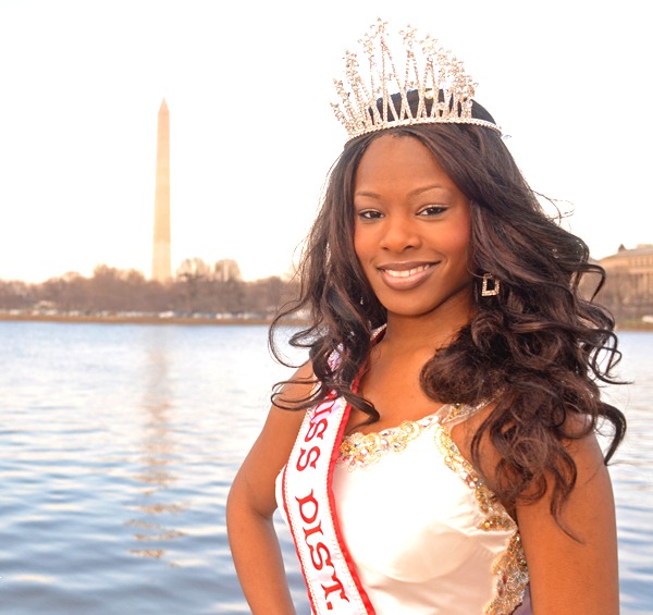 Miss world: Sarah Hillware was crowned America’s Miss District of ...