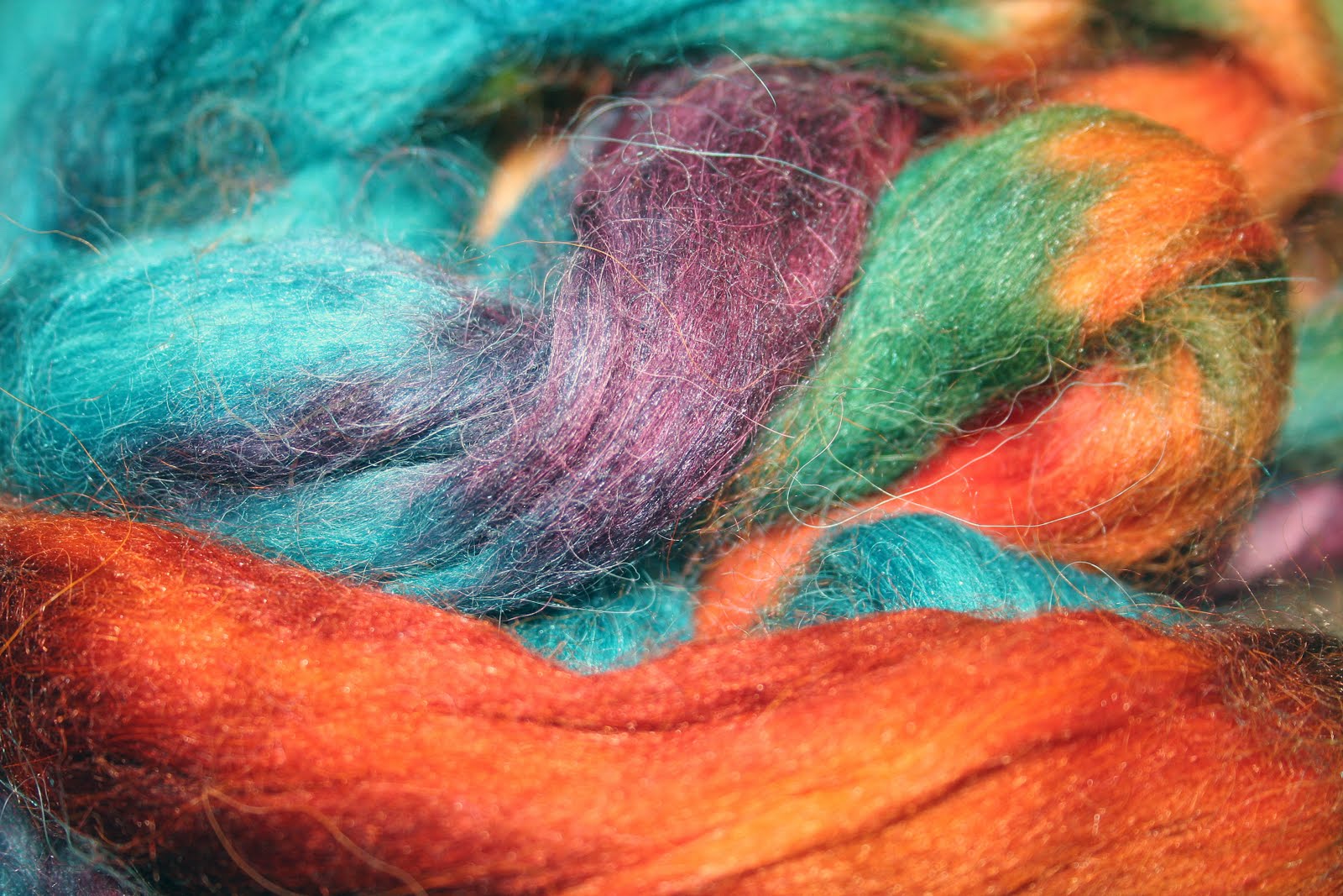 Savagely Spinning With A Bit Of Knitting