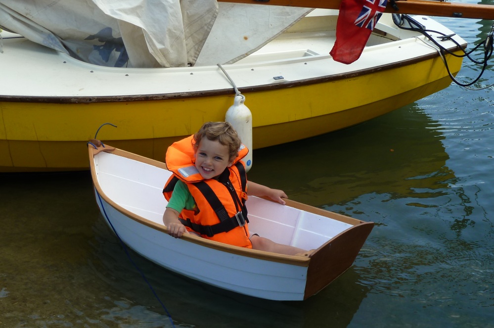 Bursledon Blog: Teaching your kids to sail