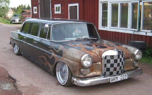 Art Car Central: Pimped out Mercedes rat rod low rider art car