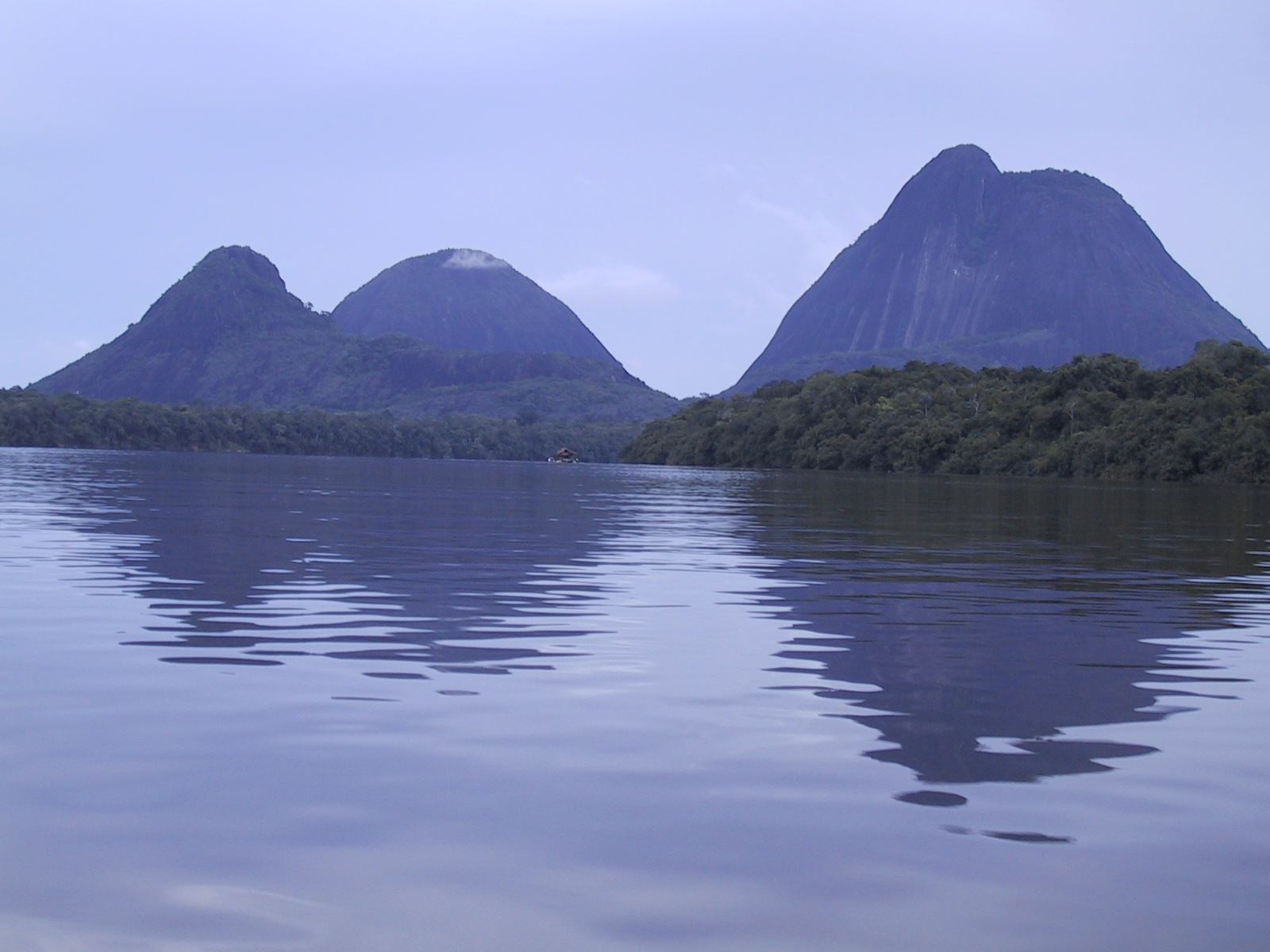 PUERTO INIRIDA - GUANIA: PUERTO - INIRIDA