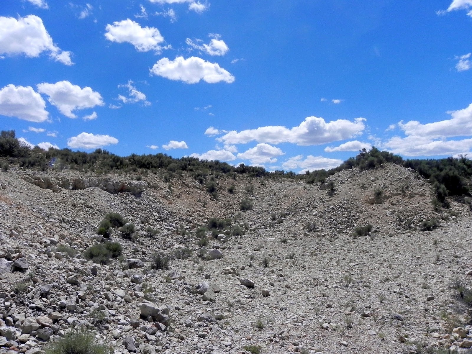 Northwest and Southwest Rockhounding: Glass Butte Rockhounding Trip
