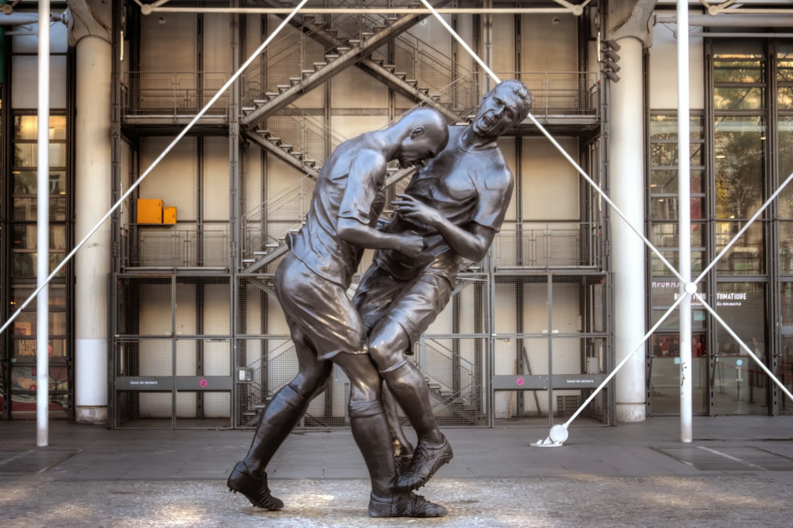 That must Hurt - The Smartinis