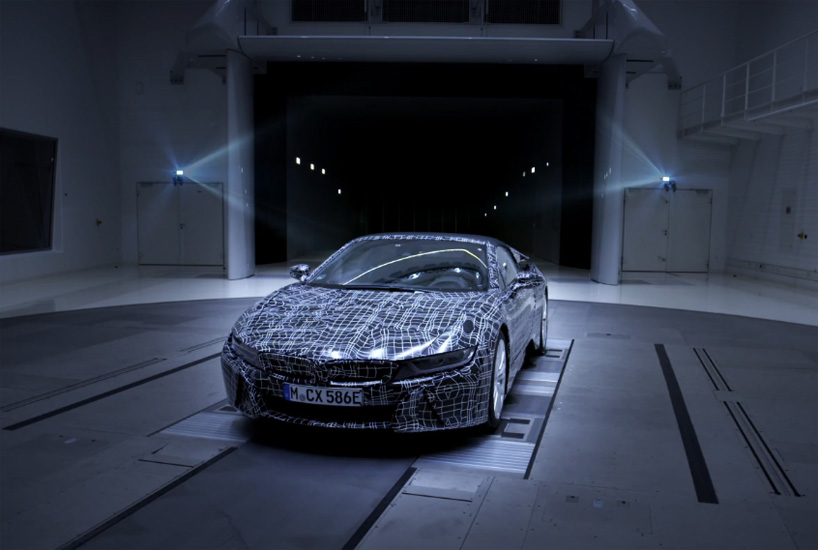 展開雙翼後還要開天闢地！BMW i8 Roadster預告9月現身法蘭克福！ | SanjiNoir 黑侍樂讀