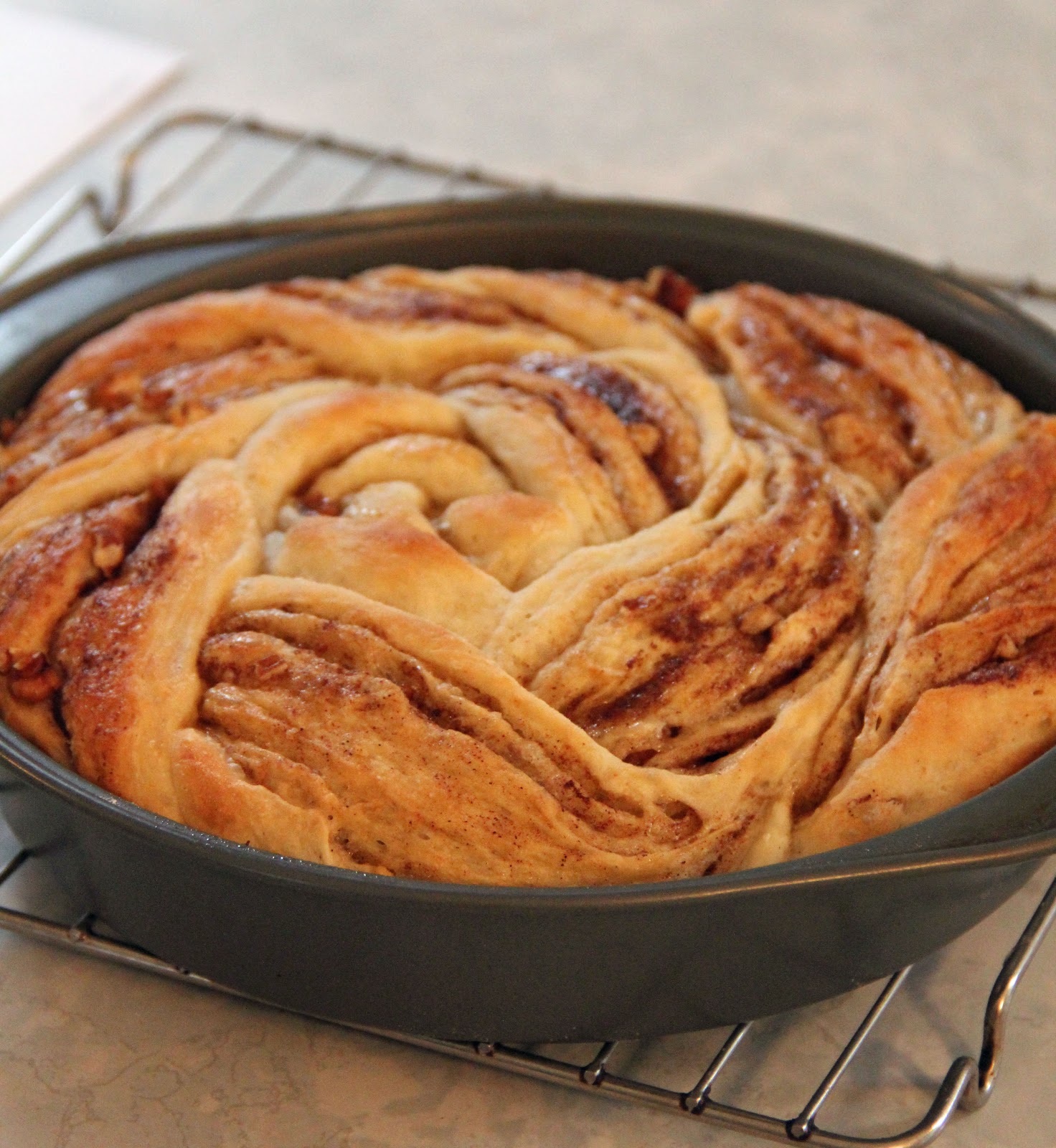 Jo and Sue: Cinnamon Roll Up Bread