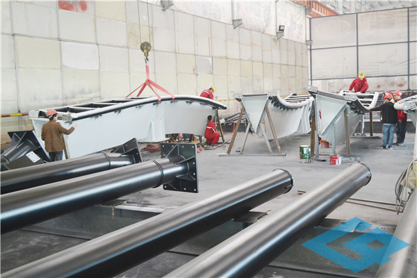 InSanity lurks Inside: Dynamic Attractions' SFX Coaster Headed to ...