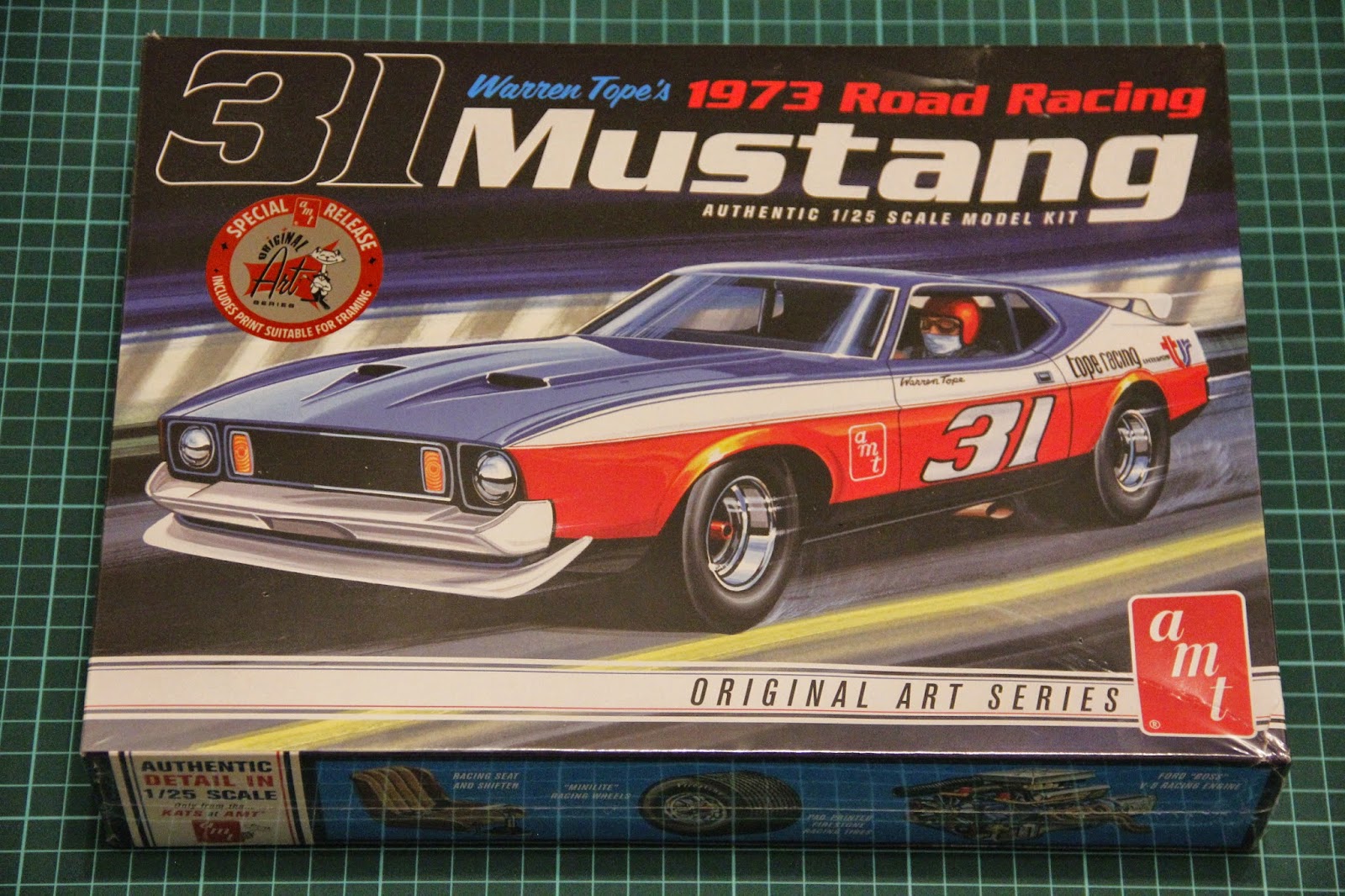 AMT 1/25 Mustang 1973 Road Racing (896) - DetailScaleView