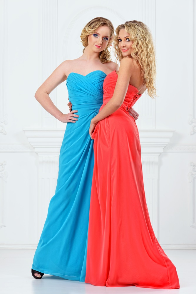 HOW CAN YOU FIND THE BEST DESIGNER FORMAL DRESSES TO LOOK GORGEOUS ...