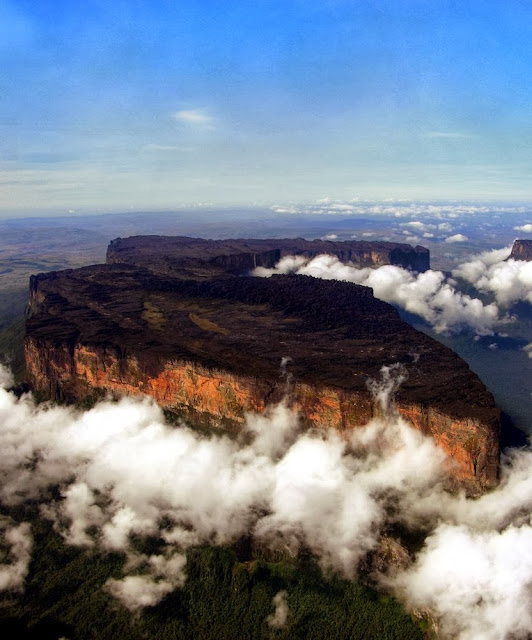 Lost World- Mount Roraima