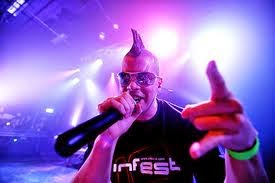 Media Marketing MUSIC: Faderhead - When The Freaks Come Out (live in ...