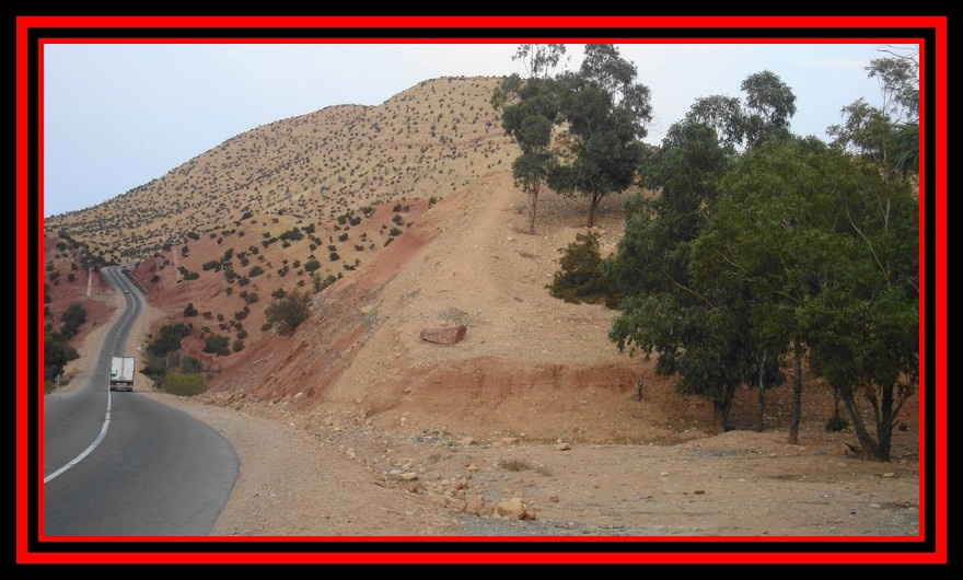 Smimou-Imn Tanoute-Smimou - le Tour Du Maroc A Vélo