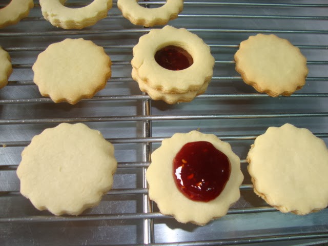 Cooking Delights: Jim Jam cookies