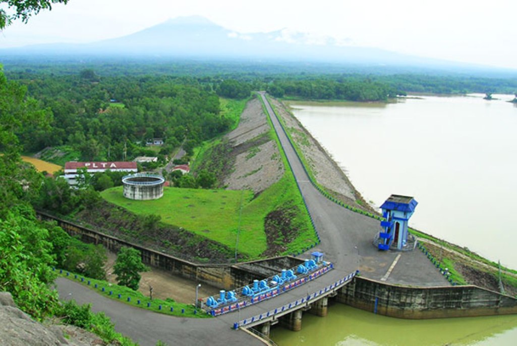 Tempat Wisata Waduk Gajah Mungkur di Wonogiri. | Bendungan Waduk di ...