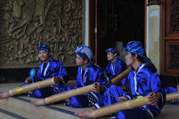 JENIS KESENIAN TRADISIONAL BANTEN