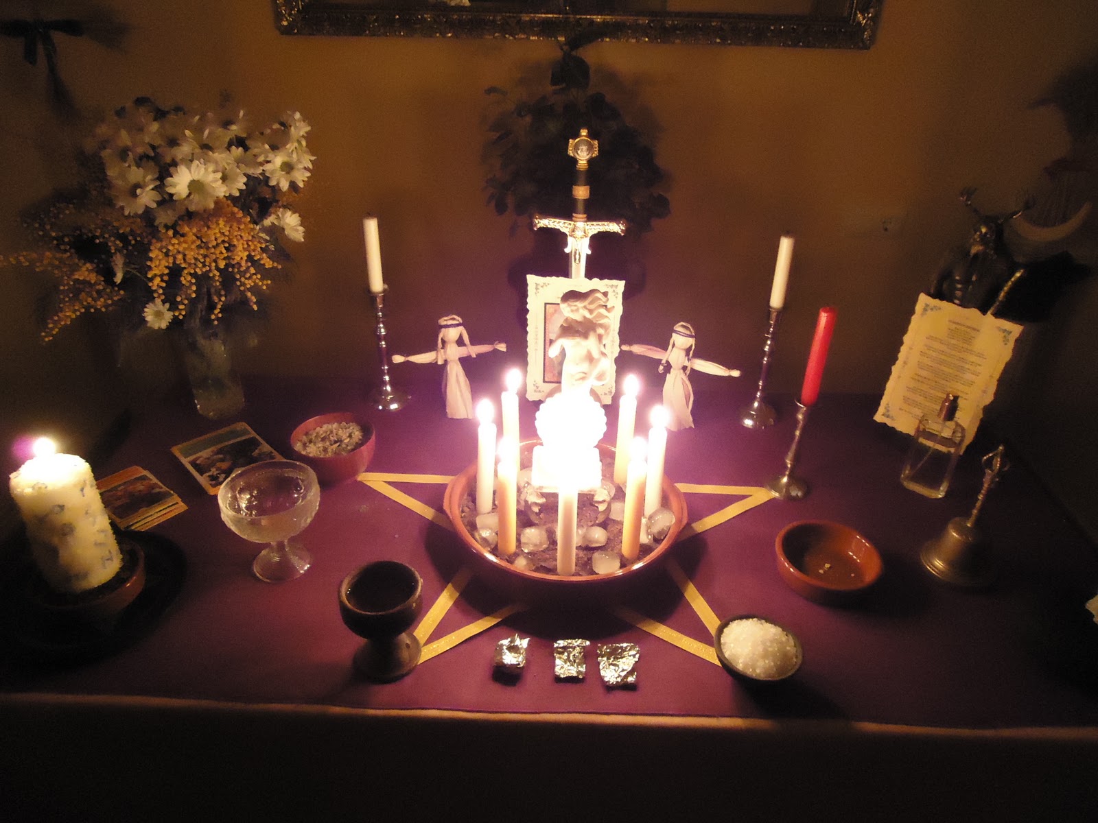 Breaking The Chains: Ideas: Decorando el altar de Imbolc