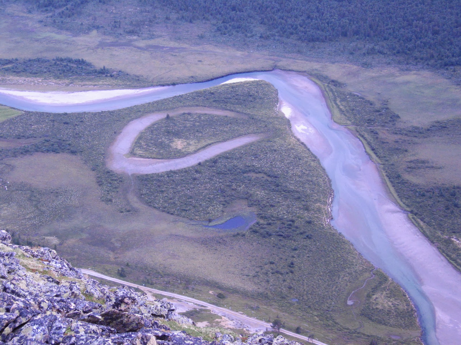 FAUSADAL GEOGRAFI-PROSJEKT: Landformer danna av elvar.
