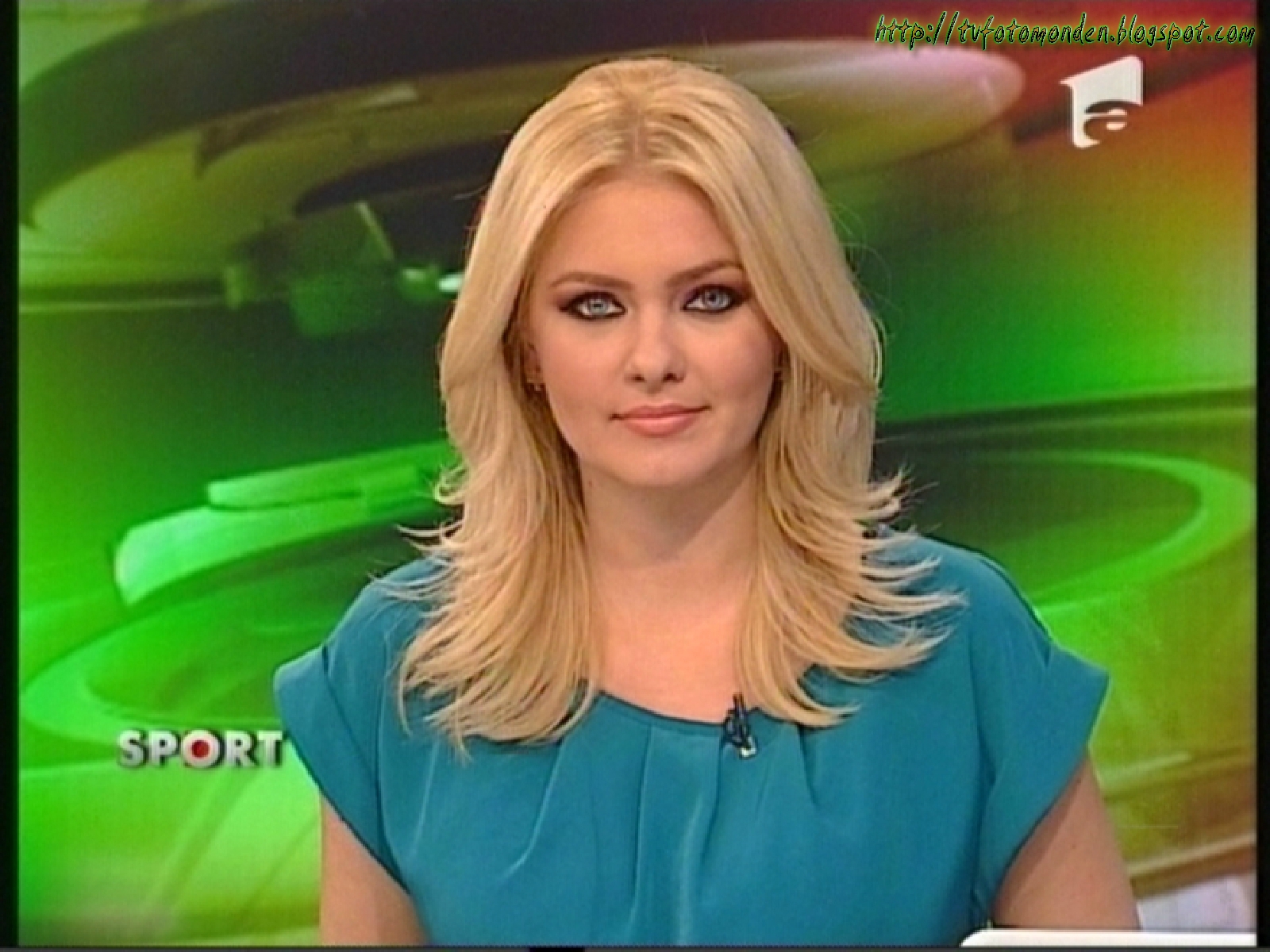 tv foto monden: Cristina Dochianu prezinta stirile din sport la Antena ...