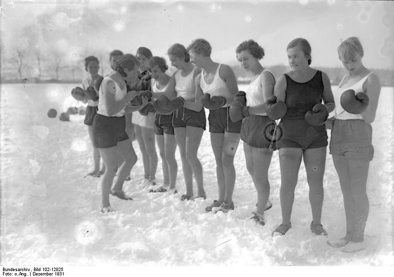 Old Photos of Women Boxing ~ Vintage Everyday