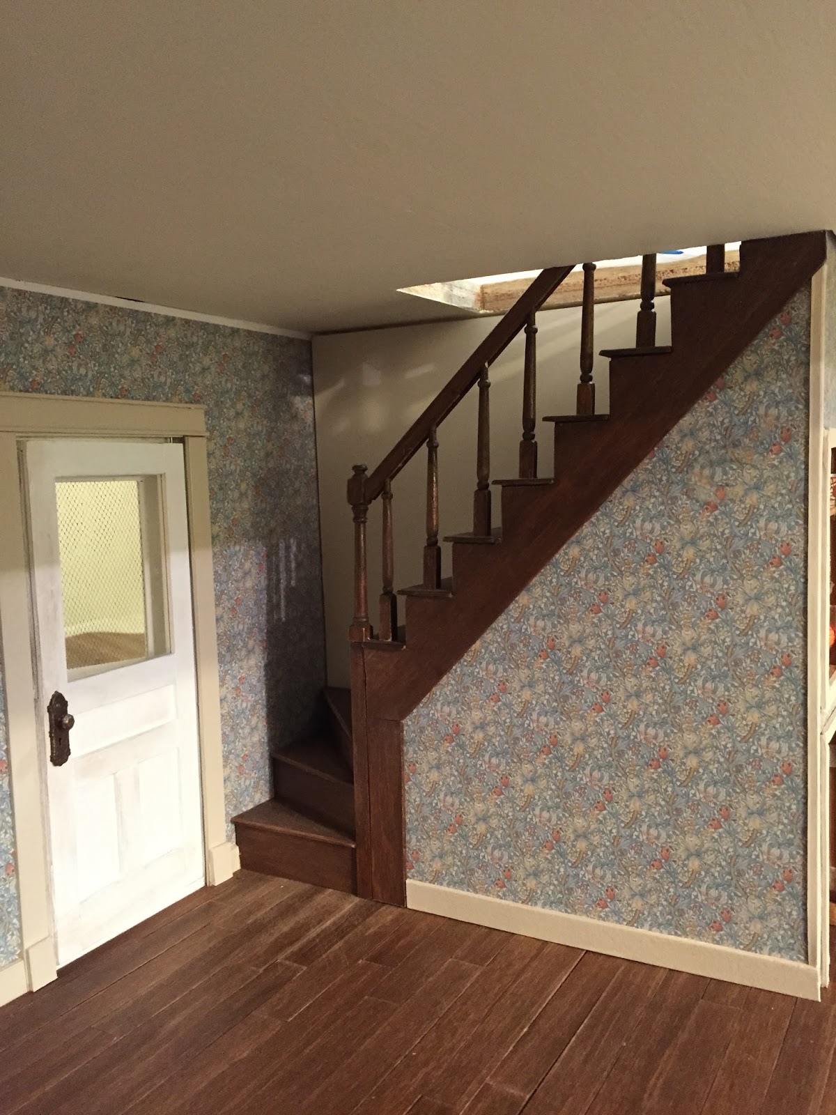 dollhouse corner stairs | Nature's Soul Miniatures