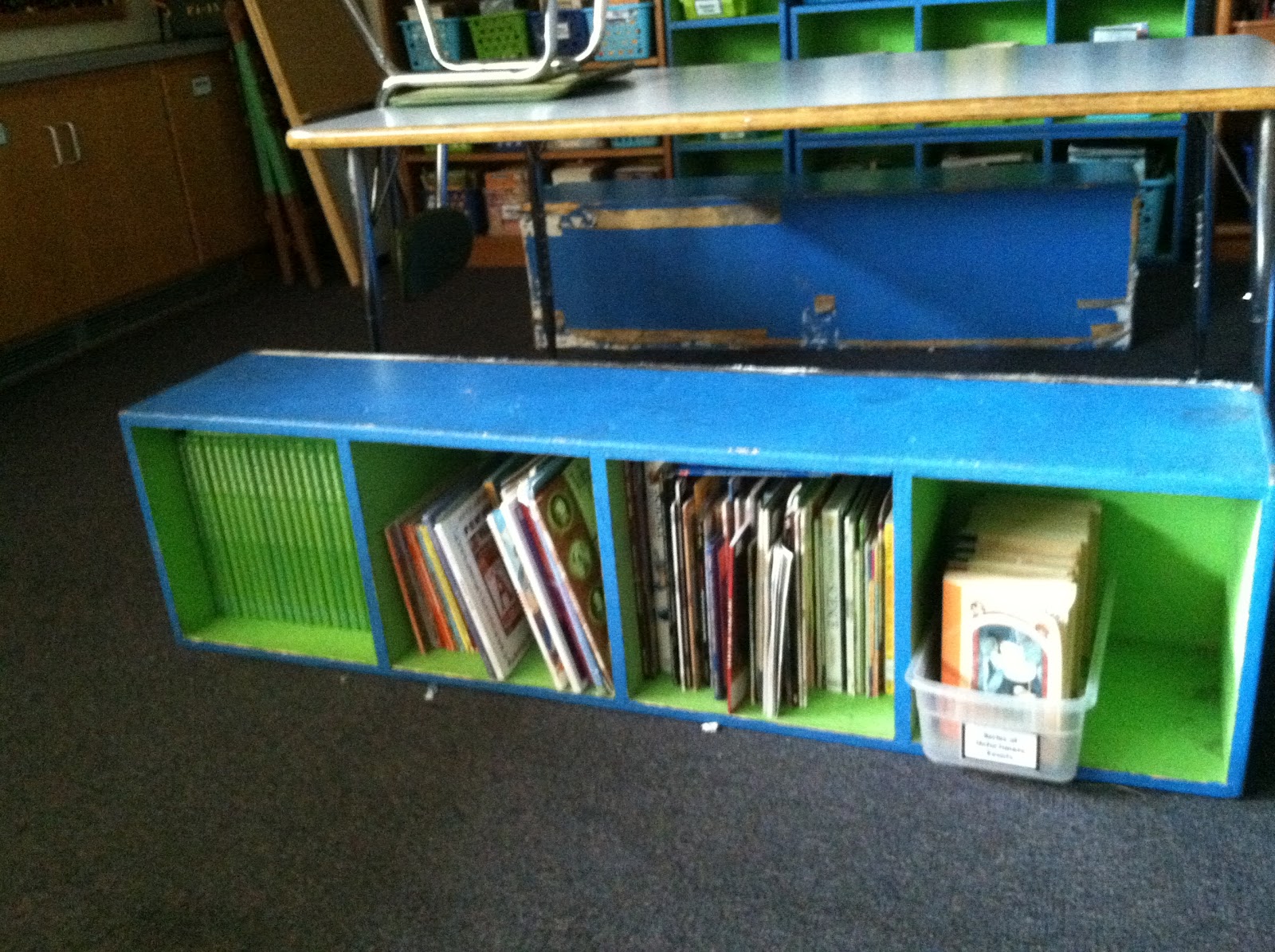 2 Organized Apples: Classroom Solutions for Grades 3-5: Benches and Storage