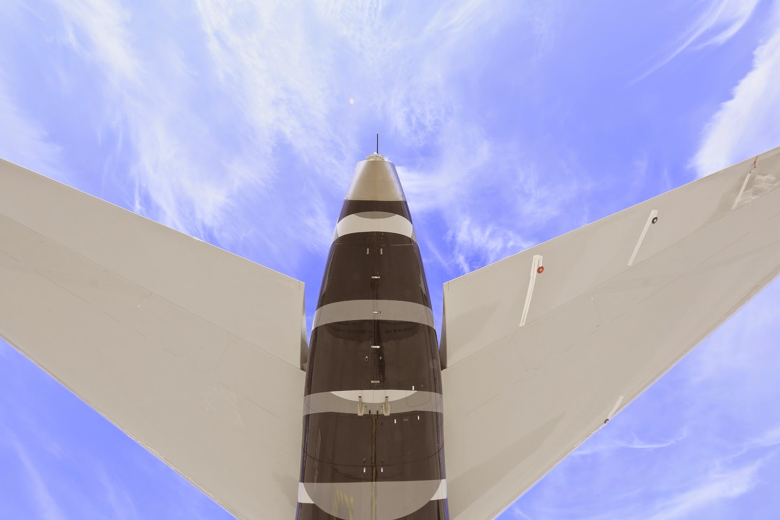 A350 XWB News: Rear fuselage side shells for the first A350-1000 ...