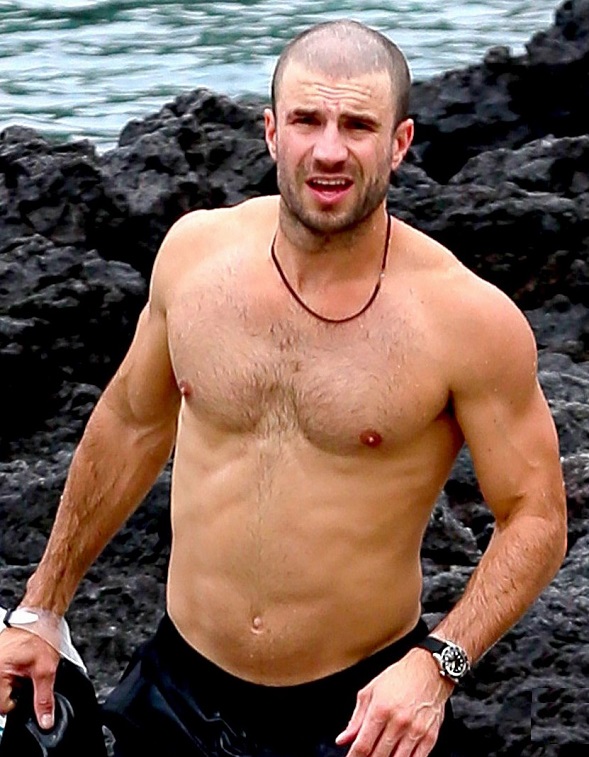 VJBrendan.com: Sam Hunt on Vacation in Hawaii