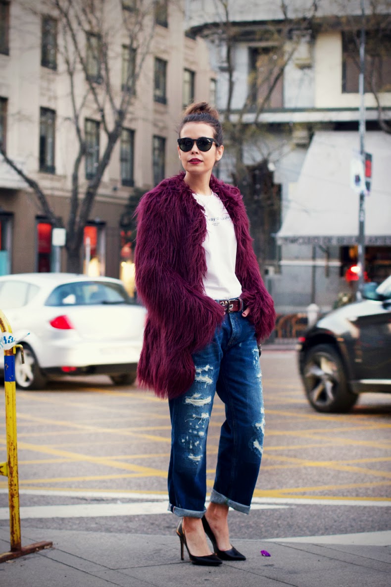 Zangolotina Image: Ripped & Rolled Boyfriend Jeans + Stilettos