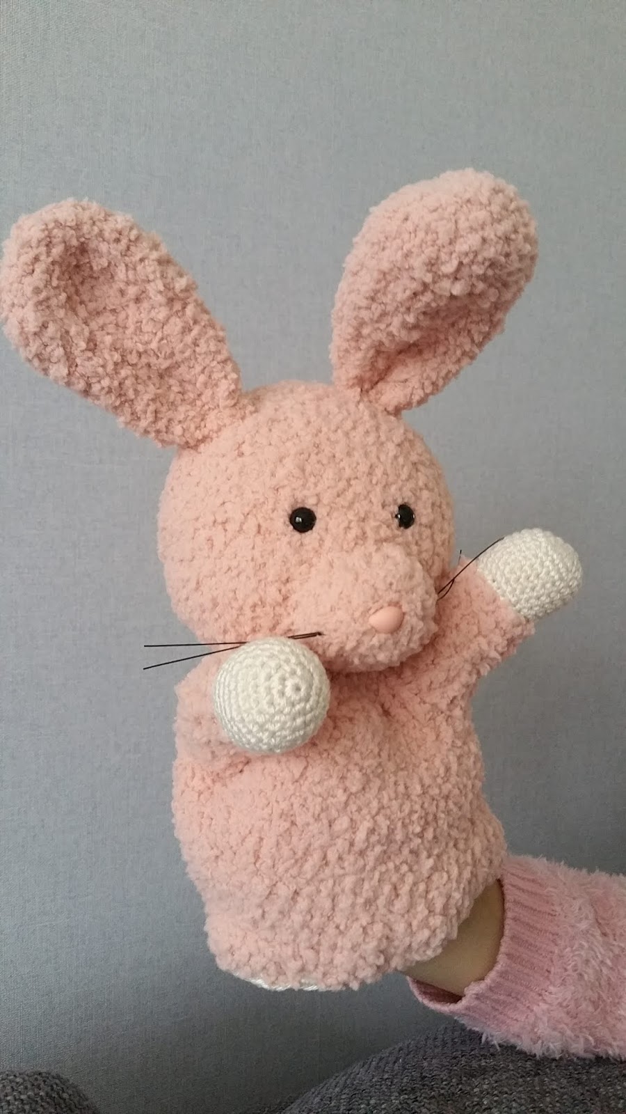 KnoopjesZ haken: Handpop Konijn Roosje
